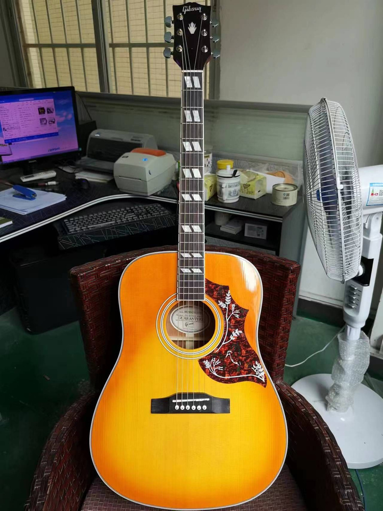 Gibson Акустическая гитара HummingBird_HummingBird 4 6-струнная 4/4 ...