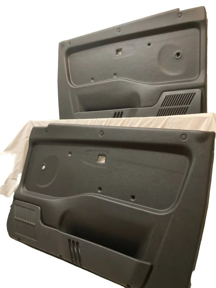 Обивка дверей Лада Нива Lada Niva 4х4 ваз 2121 на пластиковой основе с карманами от ваз 2110 ...