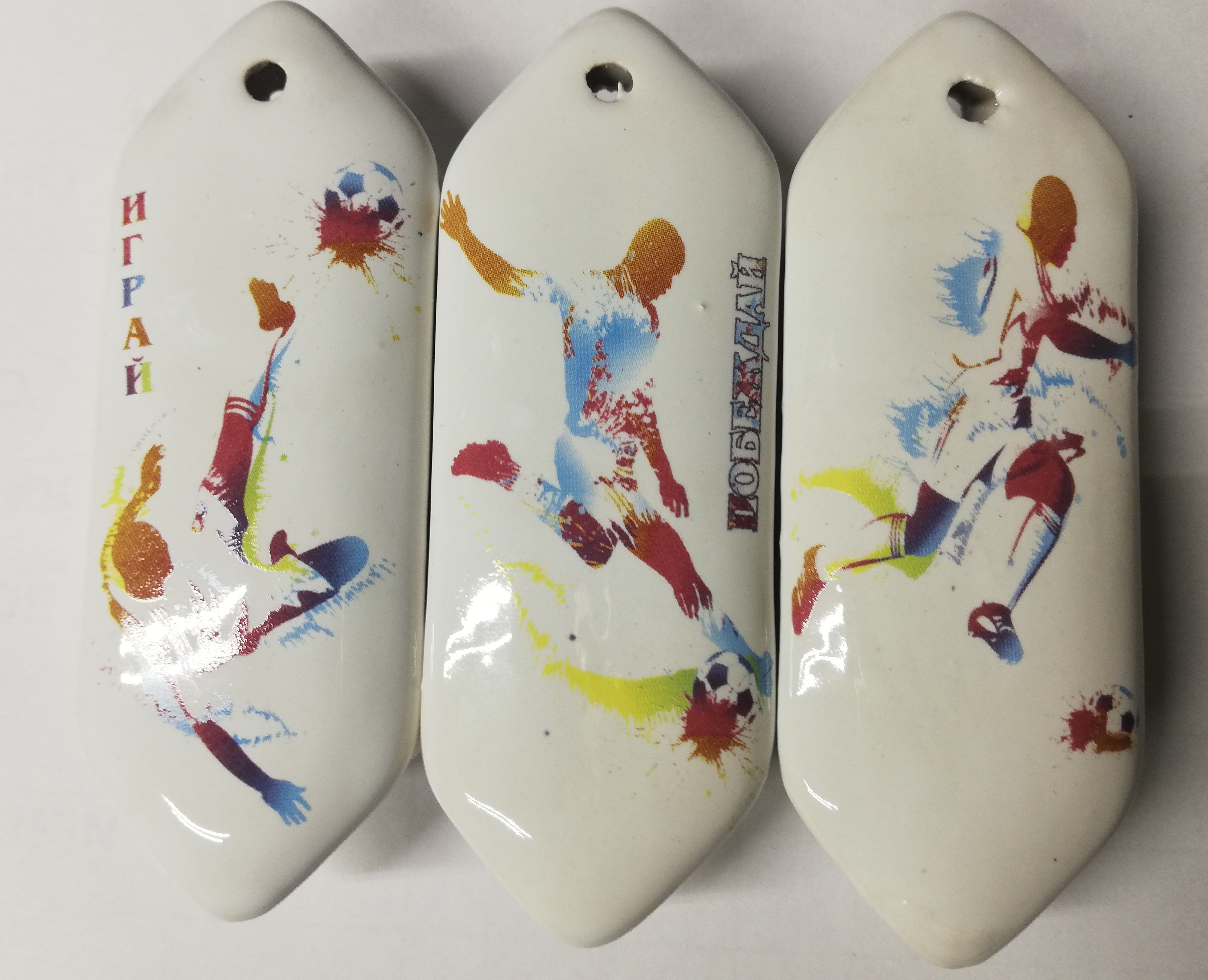 Елочные украшения из керамики ручной работы , конфета футбол "Играй и ...