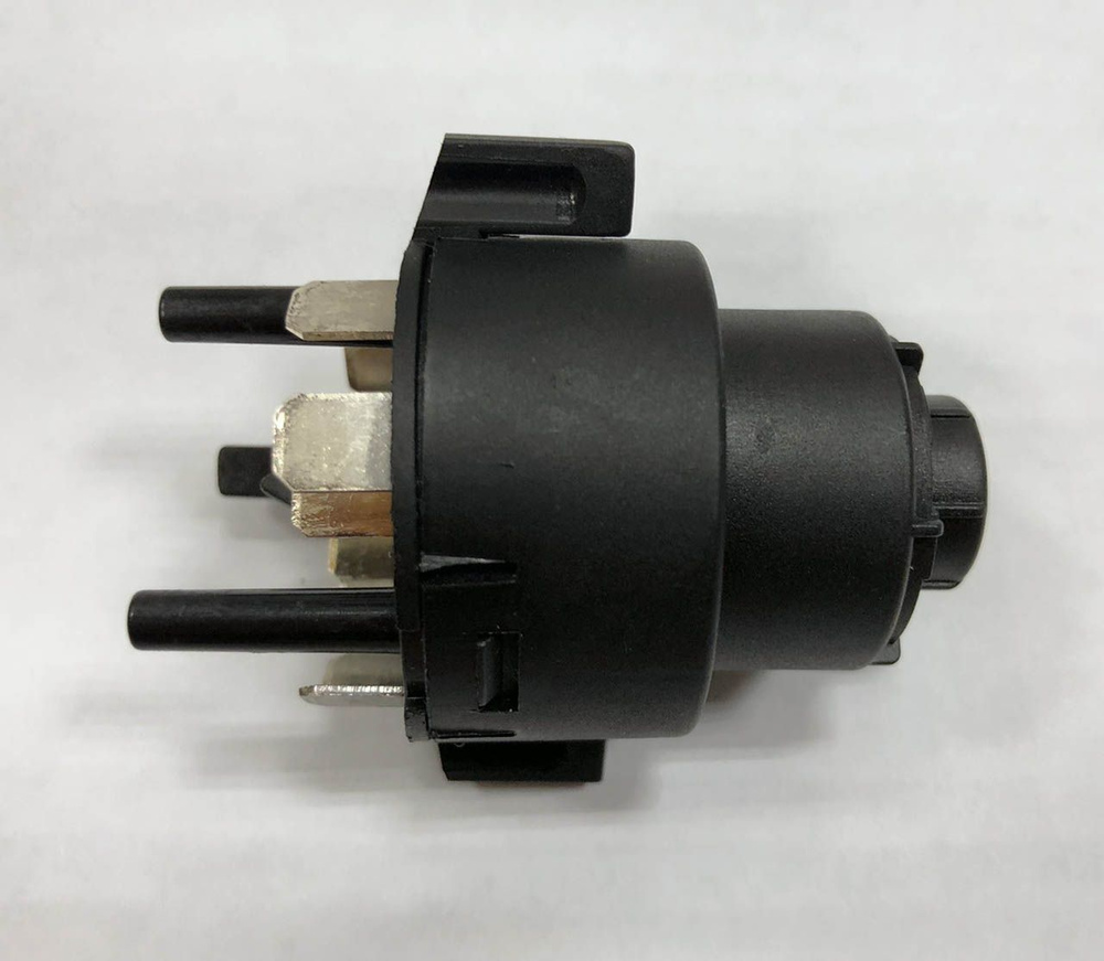 Контактная группа замка зажигания Audi 80 / 100 / A3 / A4 - арт ...