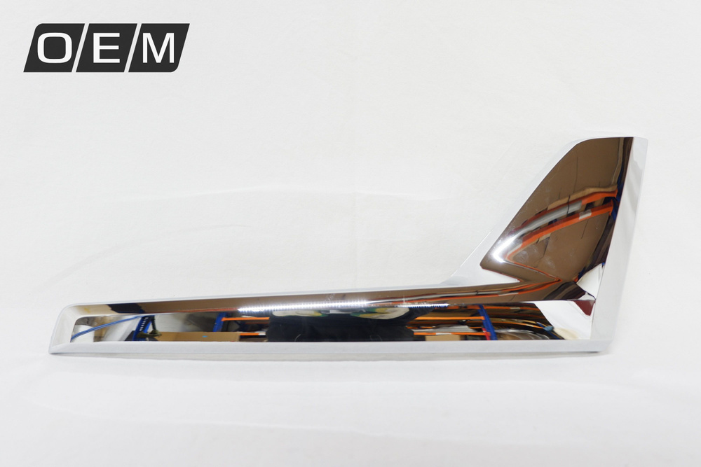 Накладка решетки радиатора левая для Toyota Land Cruiser 200 5318260040 ...