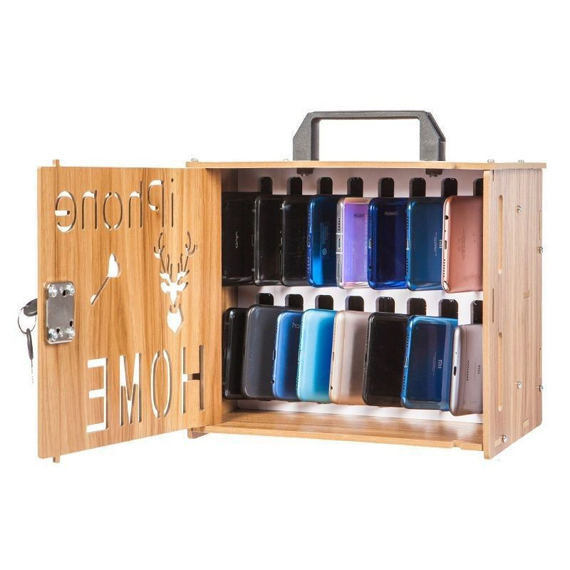 Деревянный шкаф с держателем для сотового телефона в классе, офисе ...