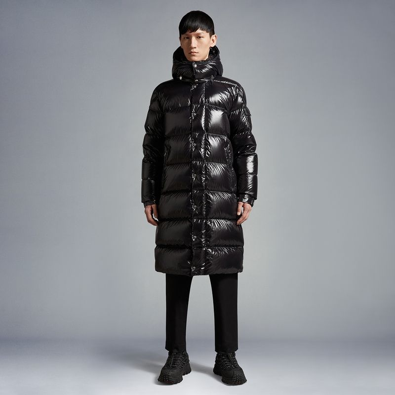 Пуховик MONCLER Весь мир моды - купить с доставкой по выгодным ценам в ...