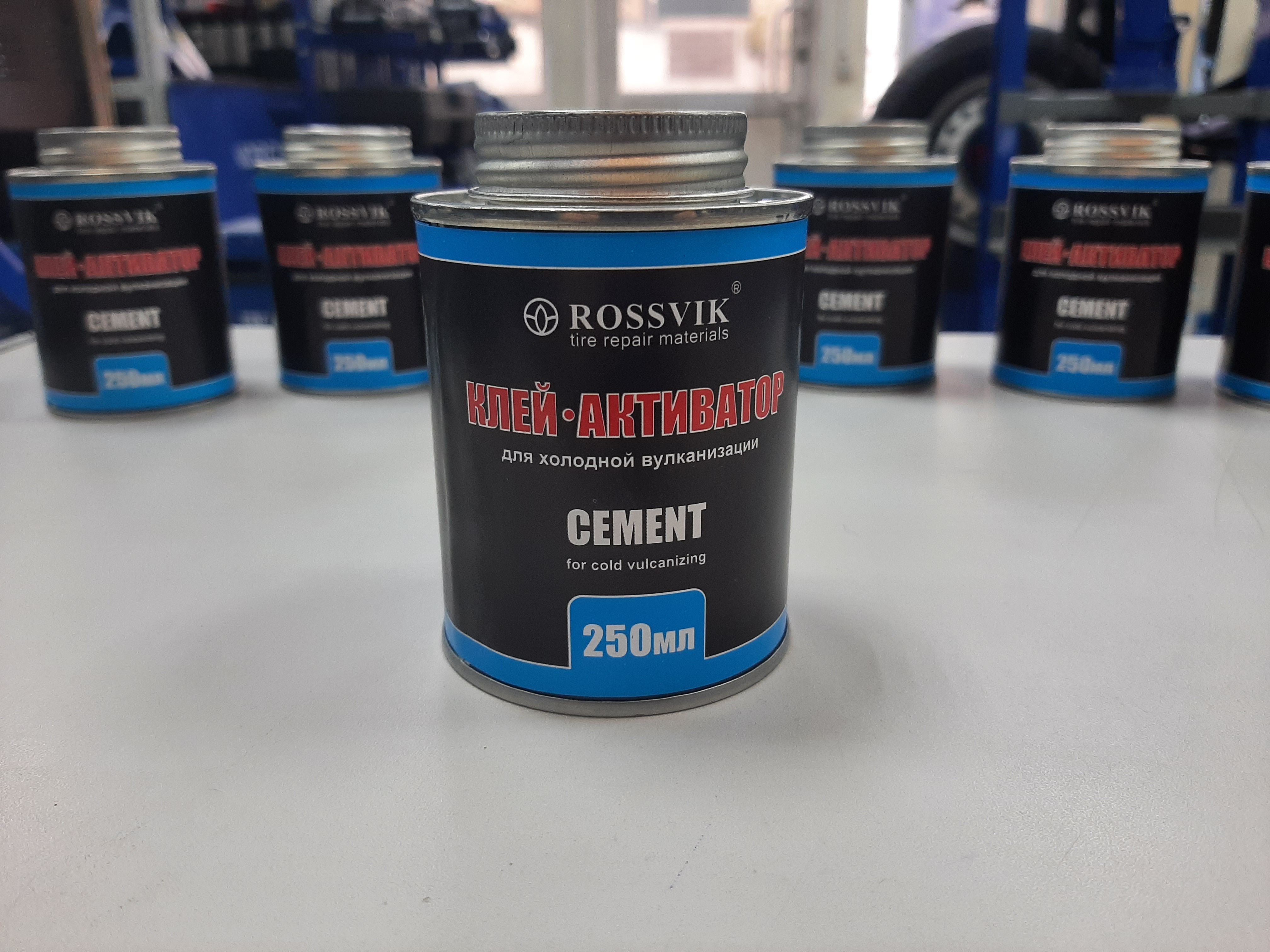 Клей-активатор шиномонтажный ROSSVIK, 250 мл/340гр. (банка с кистью) / банка с клеем для ...