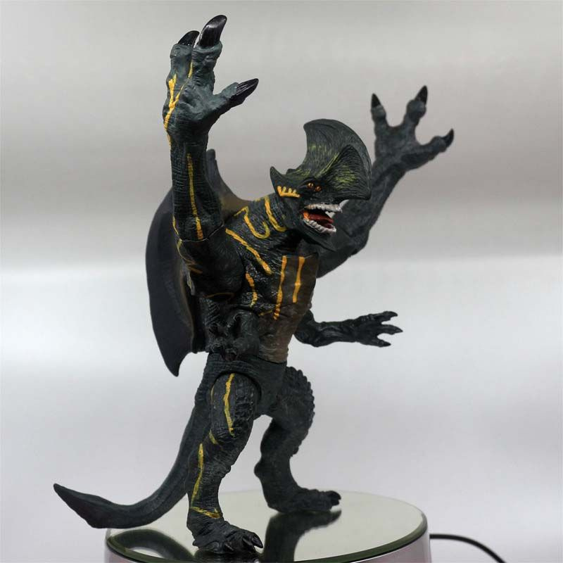 Pacific Rim. Фигурка Kaiju Mutavore - купить с доставкой по выгодным ...