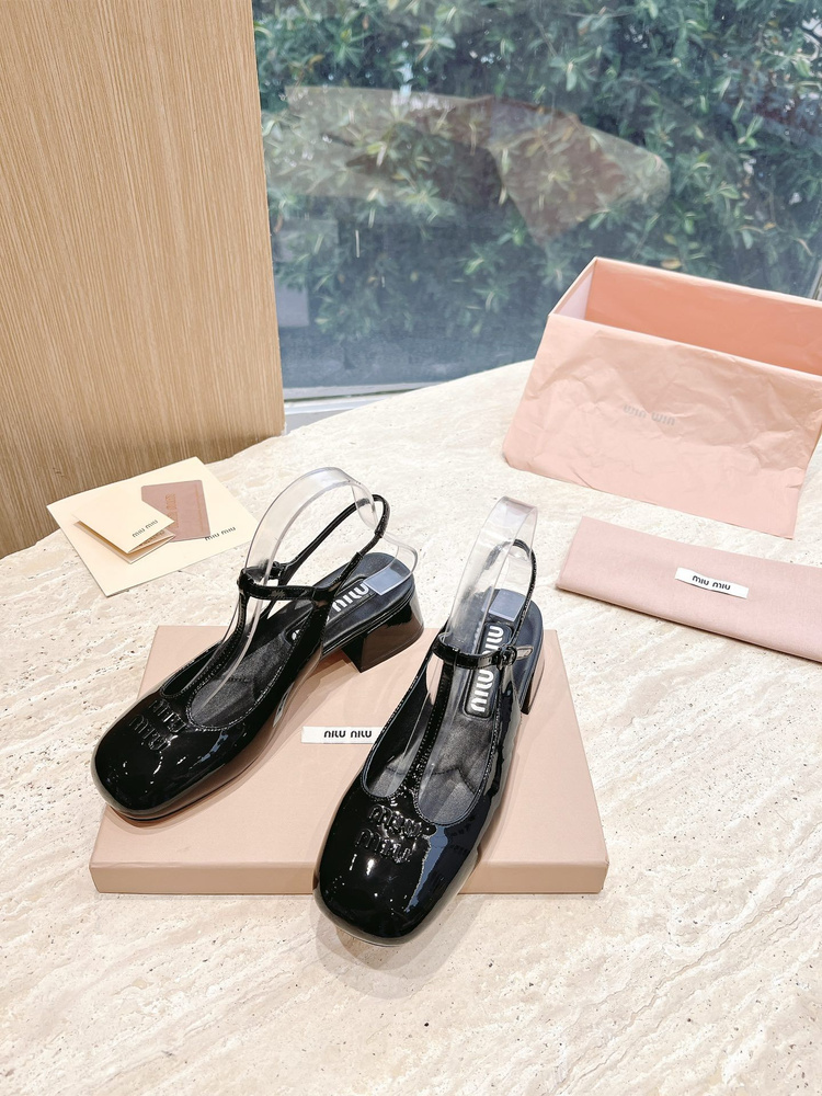 Туфли Miu Miu купить с доставкой по выгодным ценам в интернет магазине Ozon 1436971765