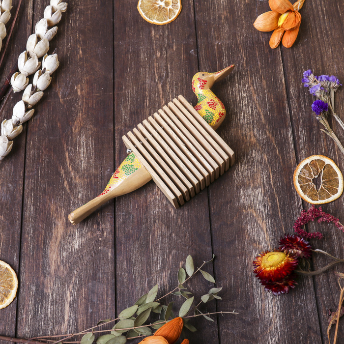 Музыкальный инструмент "Трещотка крокодил пятнистый" дерево 4x27x9 см ...