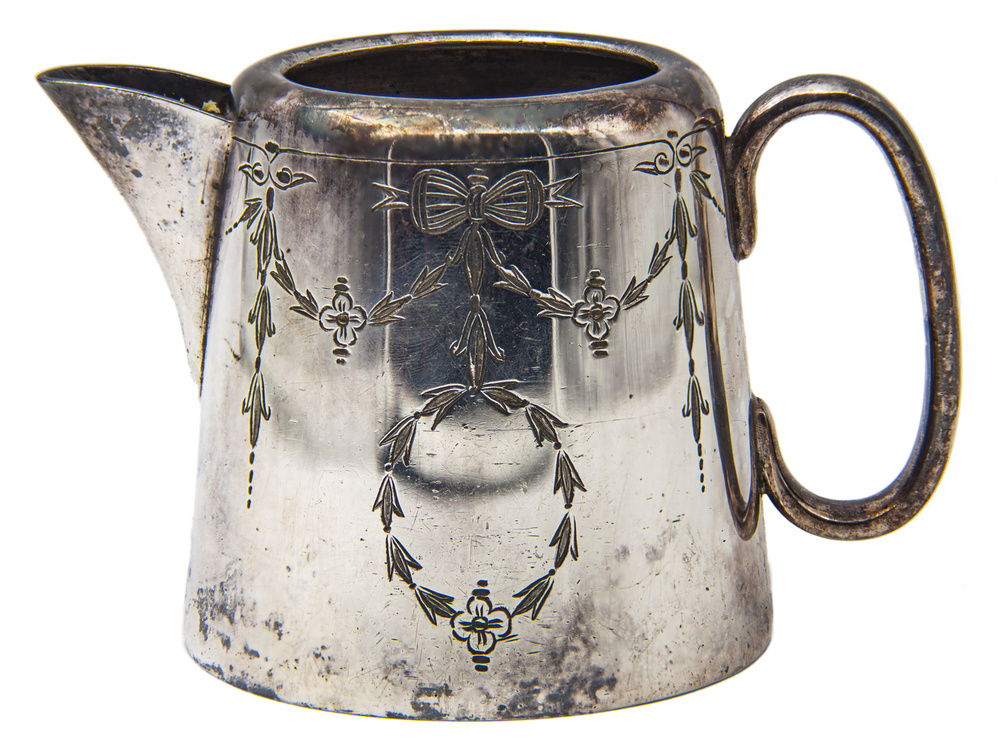 Молочник (сливочник), 1890-е годы, Англия; мельхиор, серебрение; 180 мл ...