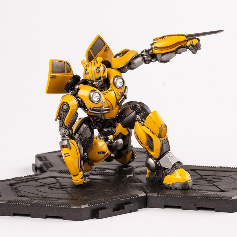 Сборная модель Машинка Trumpeter 08100 Bumblebee Beetle Transformers do ...
