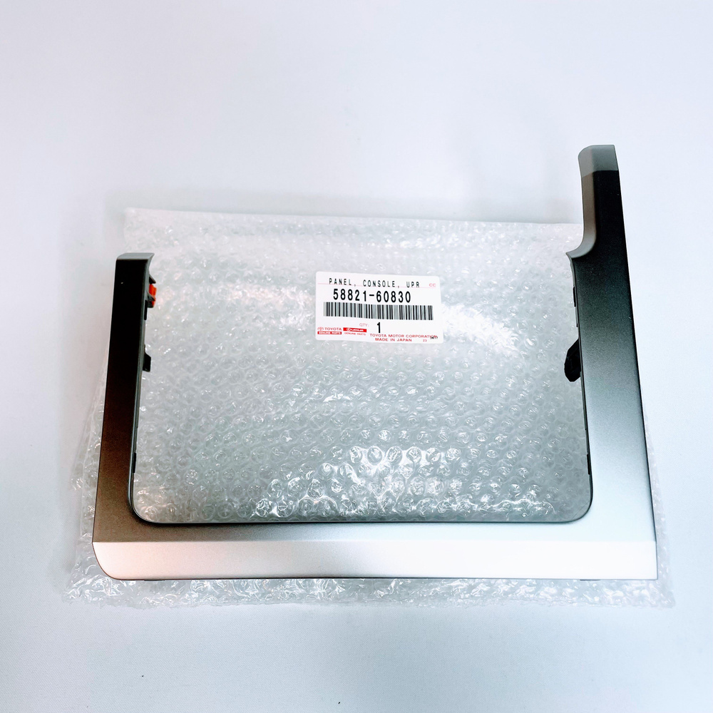 Накладка приборной панели Toyota 5882160830 купить по низкой цене в ...