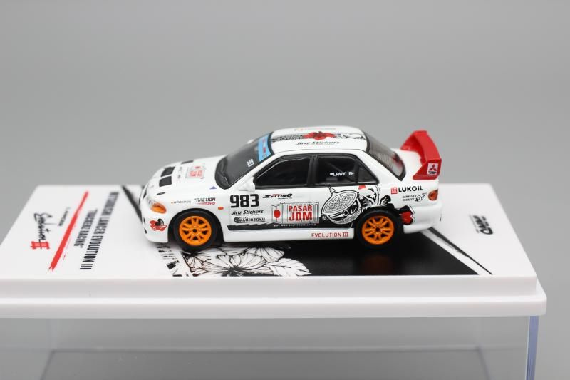 Машинка INNO 1:64 Mitsubishi Lancer evo III generation TRACKERZ RACING JDM Malaysian version ...
