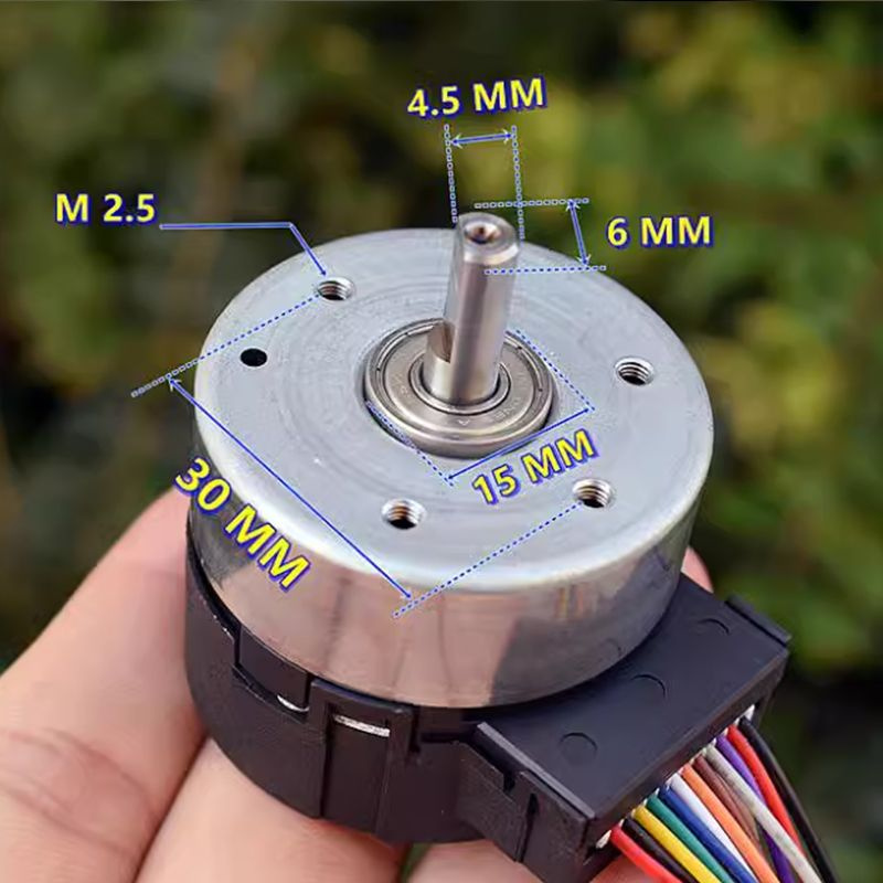 Общепромышленные двигатели Nidec 24H Бесщеточный серводвигатель DC 12V ...