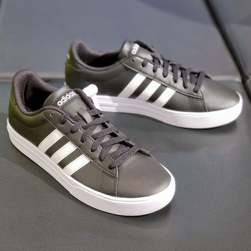 Кроссовки adidas - купить с доставкой по выгодным ценам в интернет ...