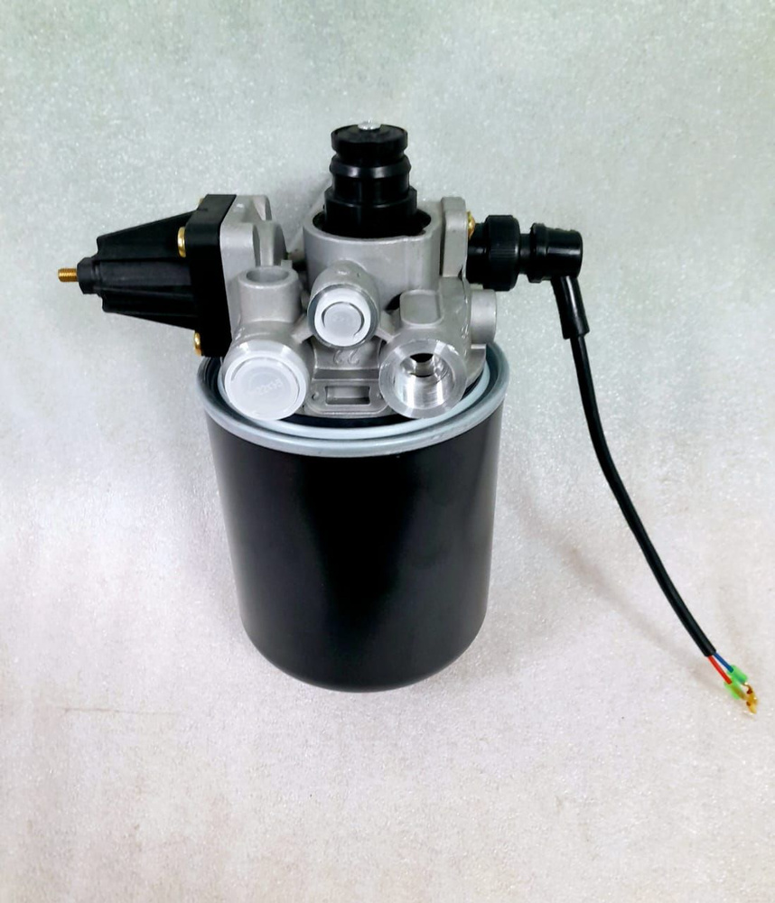 Корпус осушителя (влагоотделитель) в сборе с фильтром HOWO ...