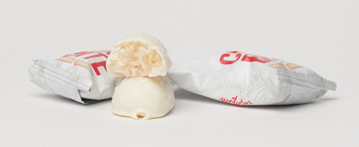 Конфеты без сахара, COCO BITE, Bootybar, кокосовые конфеты с миндалем, 12 шт, 180 грамм, в белом ...