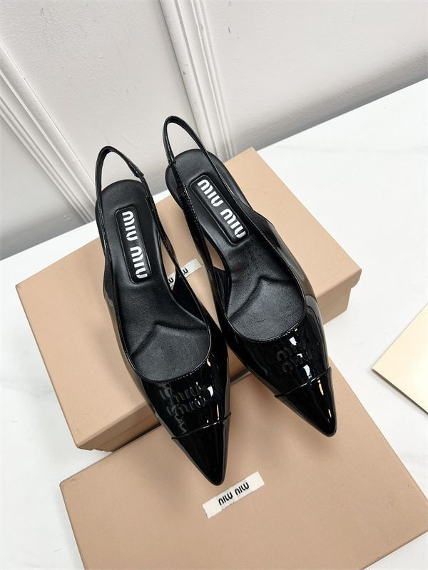 Сандалии Miu Miu купить с доставкой по выгодным ценам в интернет магазине Ozon 1435509639