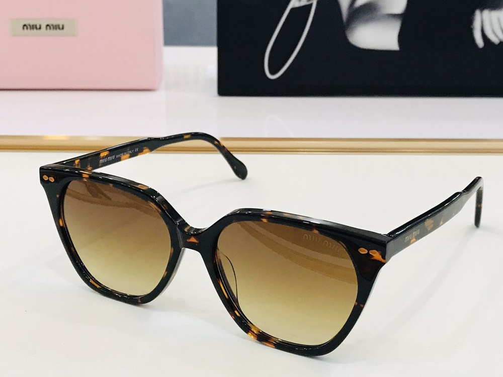 Miu Miu Очки солнцезащитные купить с доставкой по выгодным ценам в интернет магазине Ozon