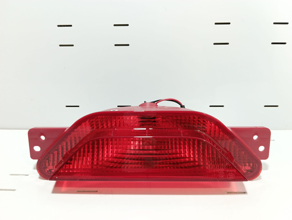 Фонарь ПТФ задний центральный original GEELY Coolray p№: 7054015600 ...
