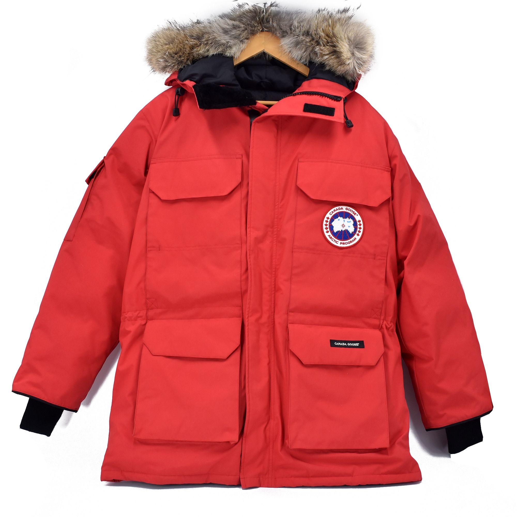 Пуховик Женский CANADA GOOSE Карманы красный Breathable, размер 46 ...