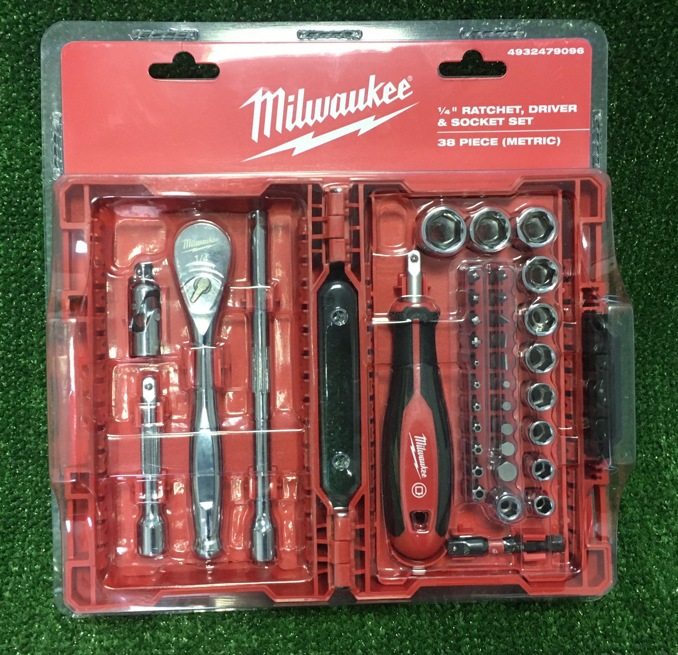 Набор ударных бит и головок с трещоткой Milwaukee 1/4", 38 единиц ...