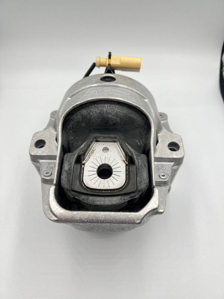 Опора двигателя левая Audi A4,A5, 3474001 Lemforder - Lemforder арт ...