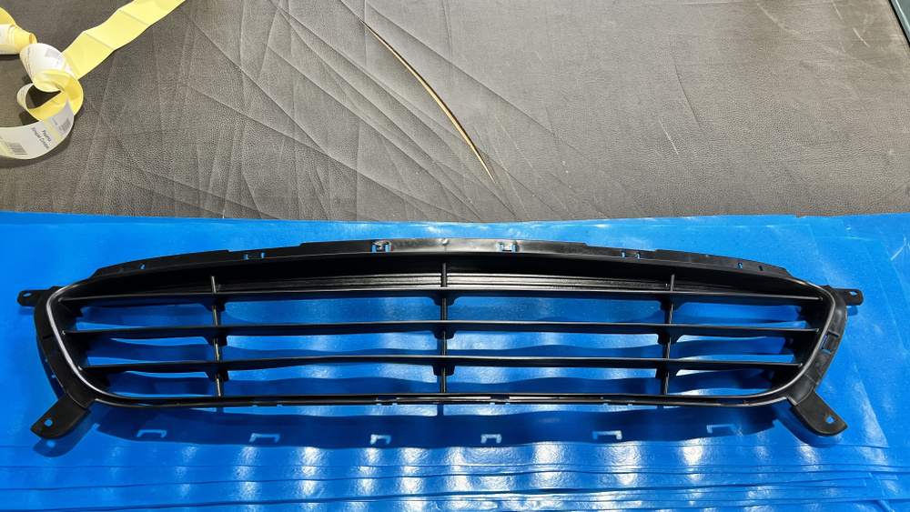 Решетка бампера для Hyundai Solaris (2010-2014) - «Завод-изготовитель ...
