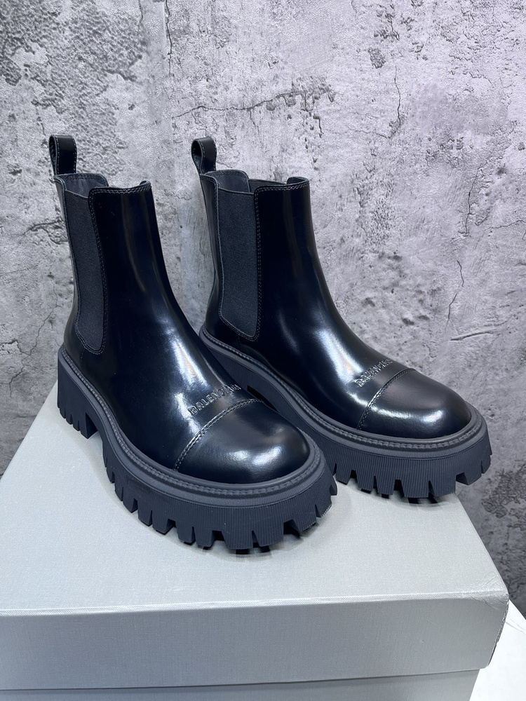 Ботинки Balenciaga - купить с доставкой по выгодным ценам в интернет ...