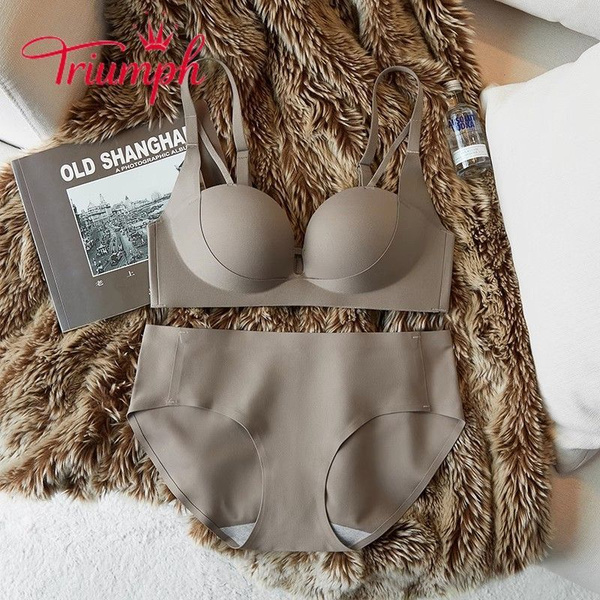 Комплект белья Женский, Мужской TRIUMPH светло-серый Полиэстер FR, Вата РВ, размер 80A Домашний ...