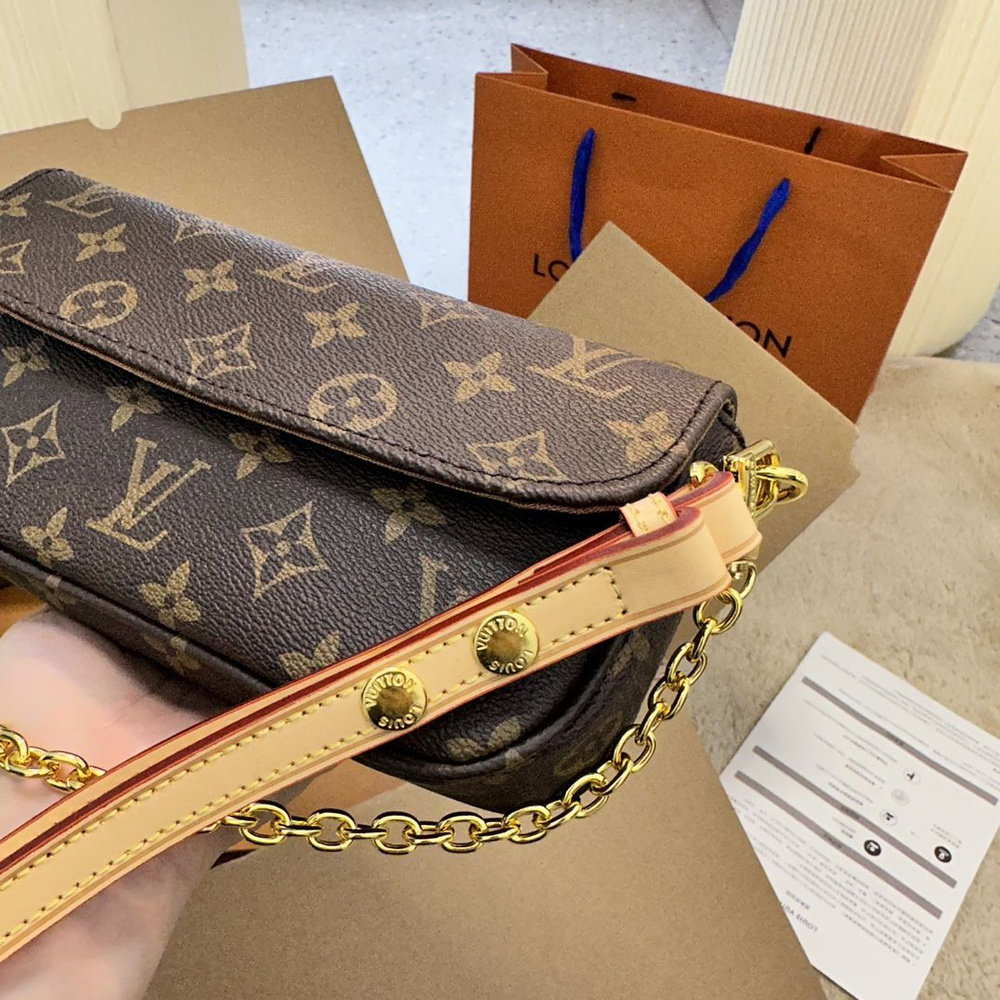 Сумка на плечо кросс-боди Louis Vuitton - купить с доставкой по ...