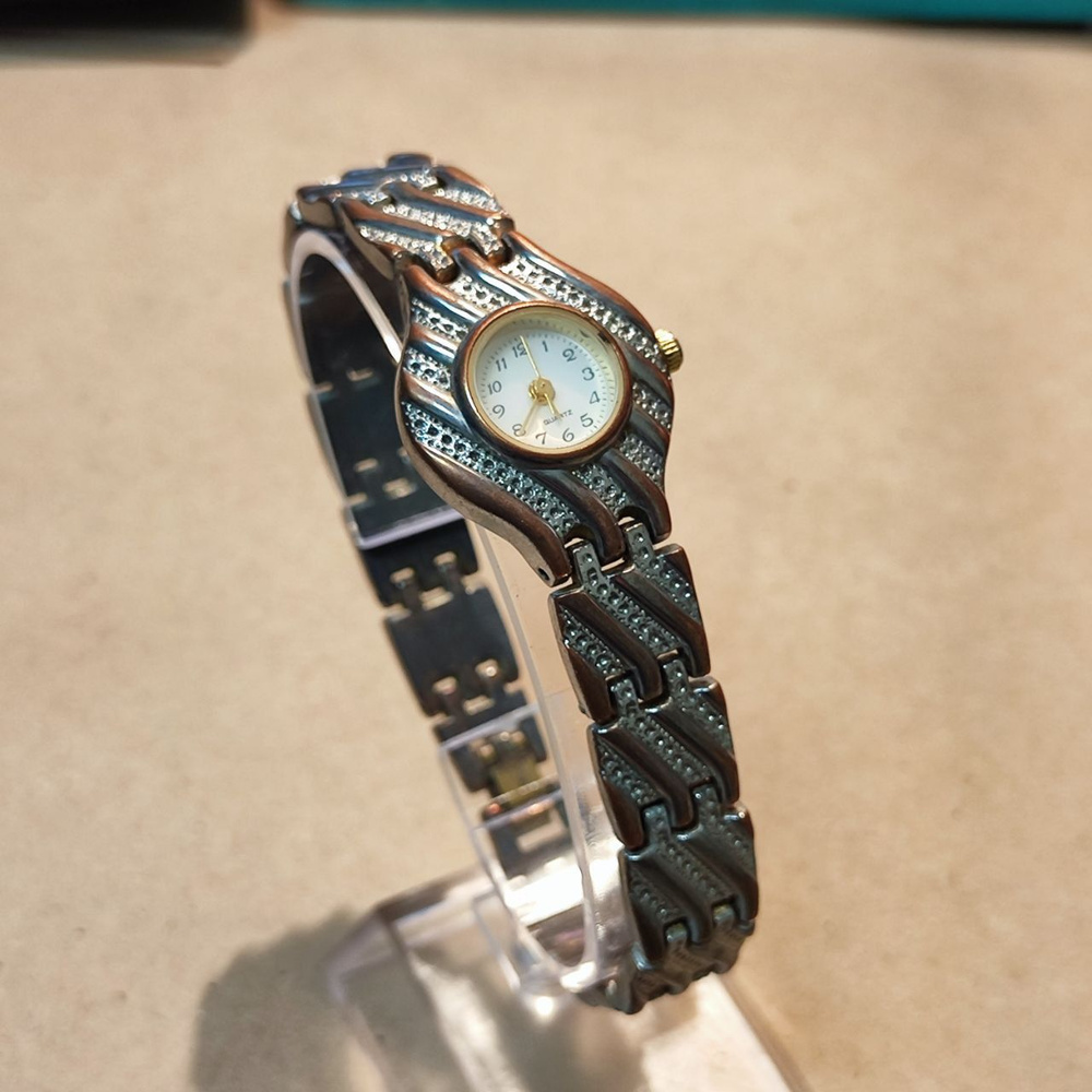 часы QUARTZ винтажные купить по низким ценам в интернет-магазине OZON ...