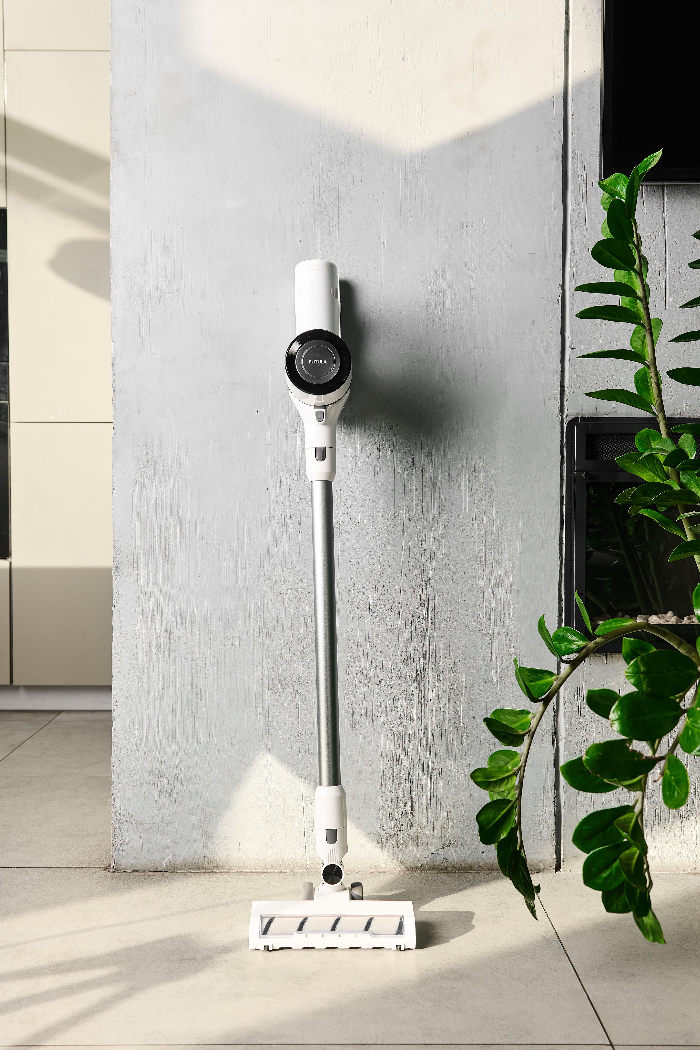 Пылесос вертикальный беспроводной Futula V10, белый / Аккумуляторный ...