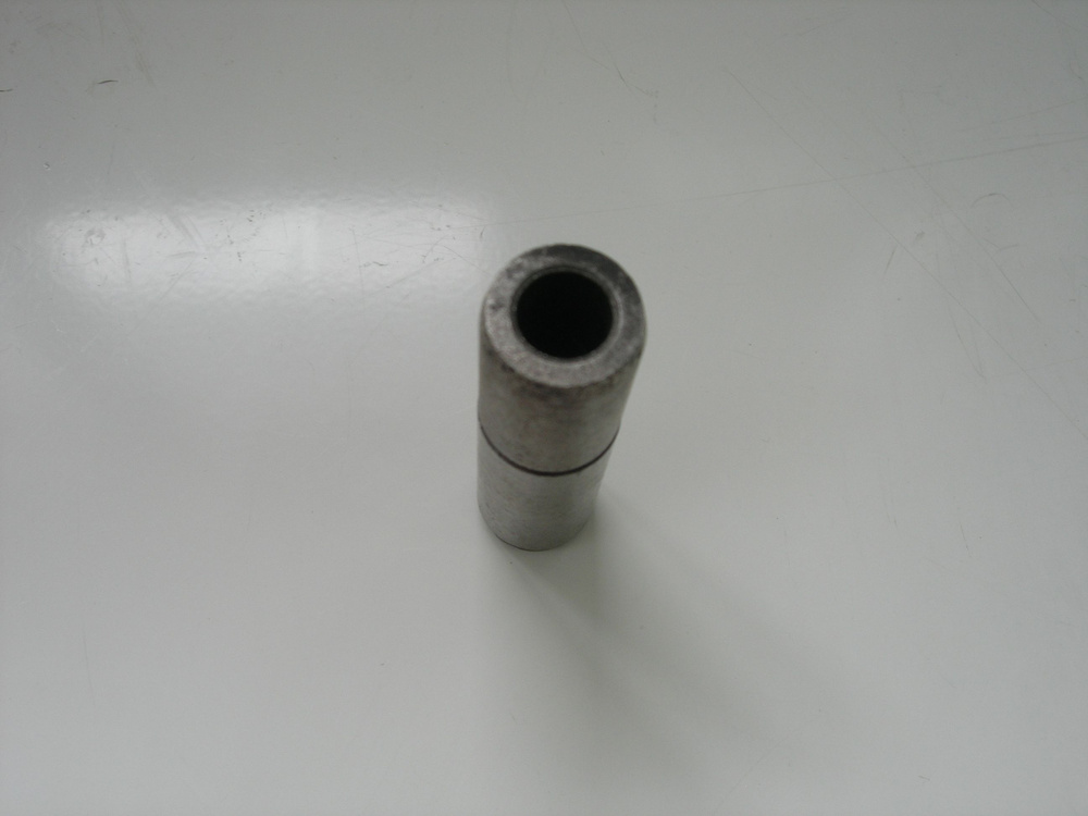 Втулка ЗИЛ-130 направляющая клапана выпускного - ЗИЛ арт. Втулка ...