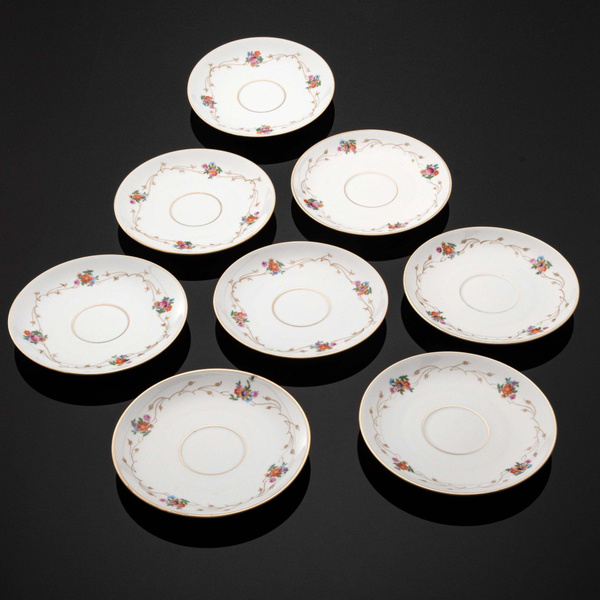 Набор блюдец на 8 персон, фарфор, деколь, золочение, Graf Von Henneberg Porzellan, 1777 Jlmenau ...