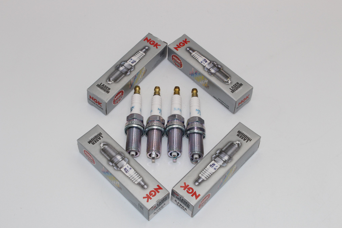 Комплект свечей зажигания NGK NGK 3588 (4шт) - купить по выгодным ценам ...