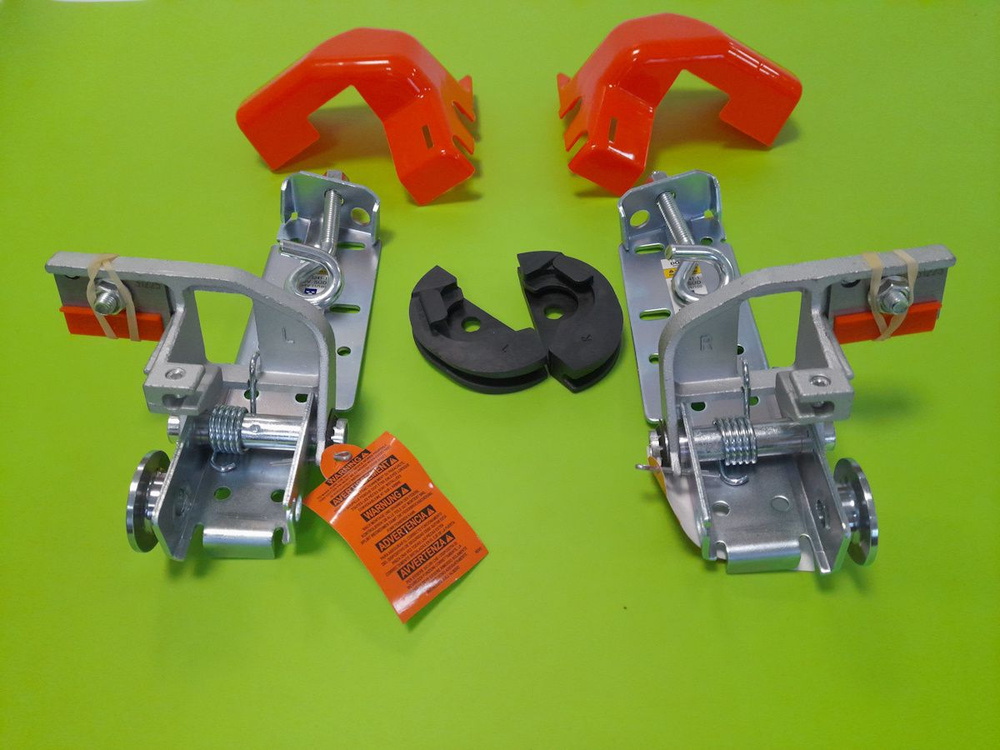 Нижний угловой кронштейн для секционных ворот с устройством от обрыва ...