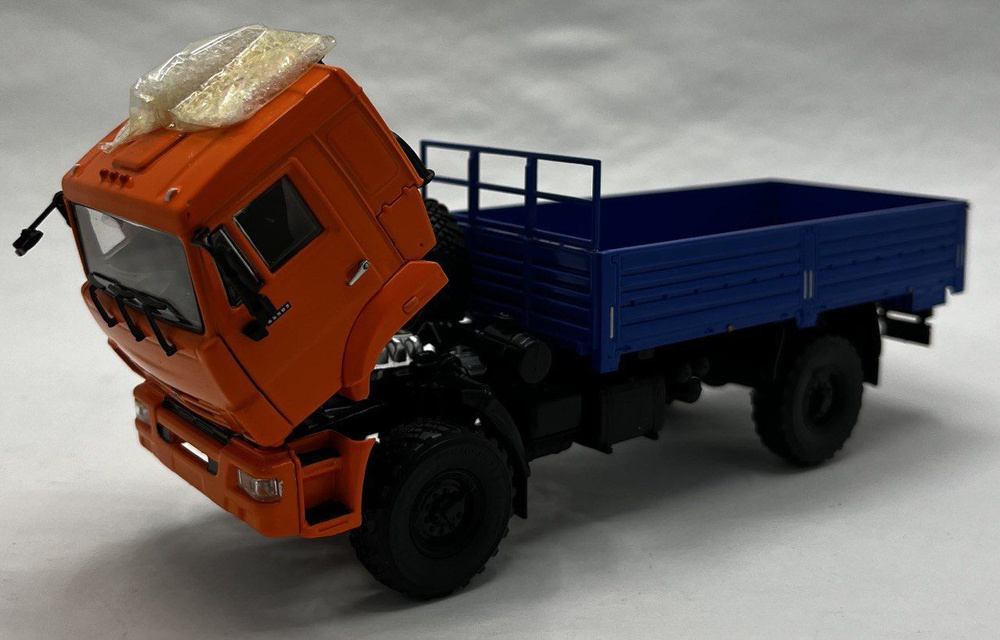 КАМАЗ-43502 /Масштабная модель 1/43 / Коллекционная - купить с ...
