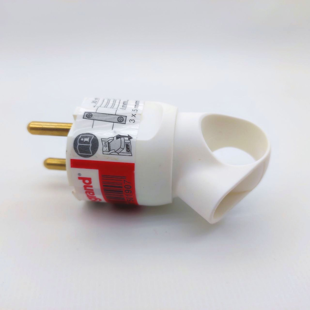 Вилка бытовая Legrand Helium (050190) угловая с заземлением 16 А 230 В ...