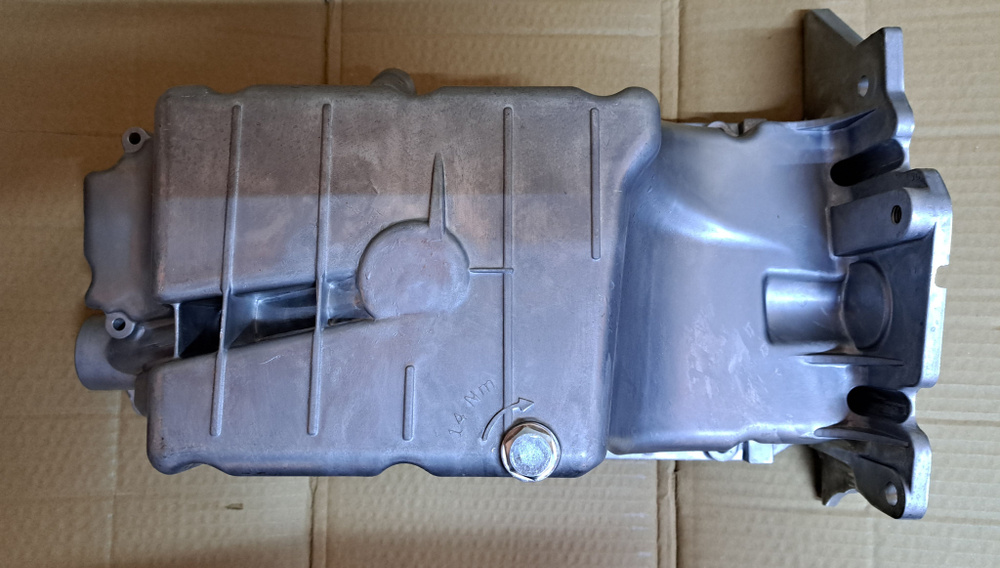 Поддон двигателя (под датчик) Опель - UZDAEWOO арт. 55353306, 55561654 ...