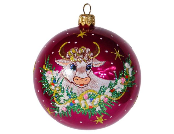 Елочный шар ЗОДИАК: НОВОГОДНЯЯ КОРОВА, бордовый, 85 мм, Елочка купить c ...