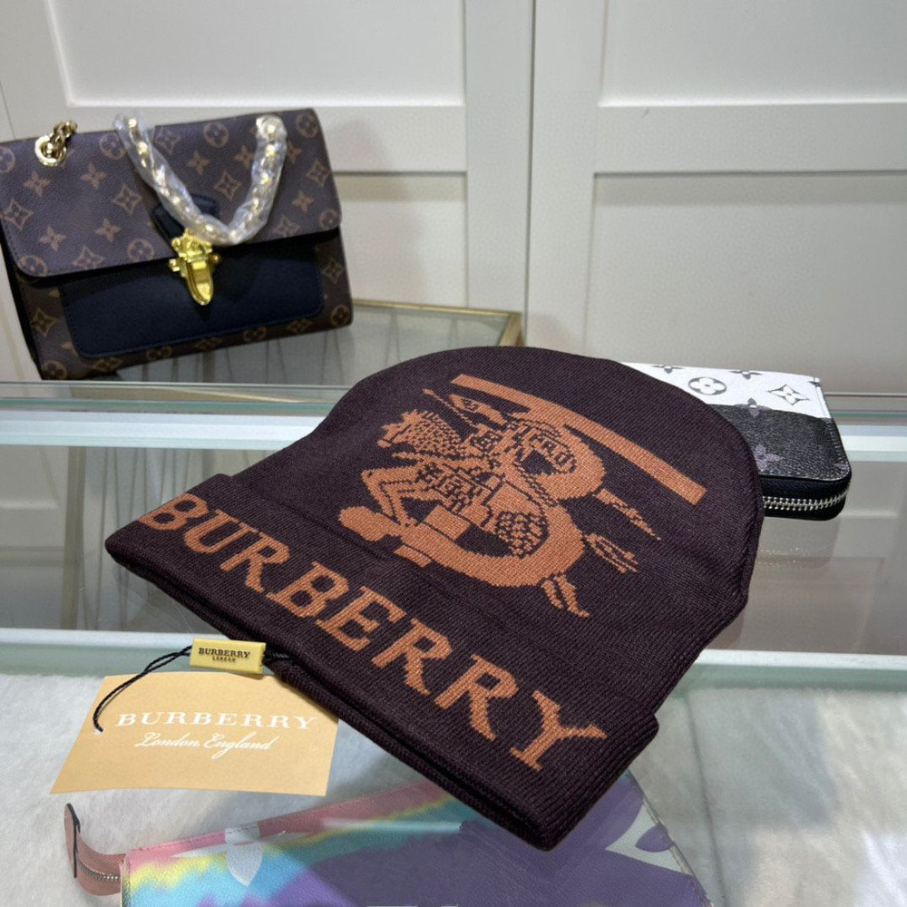 Кепка Burberry - купить с доставкой по выгодным ценам в интернет ...