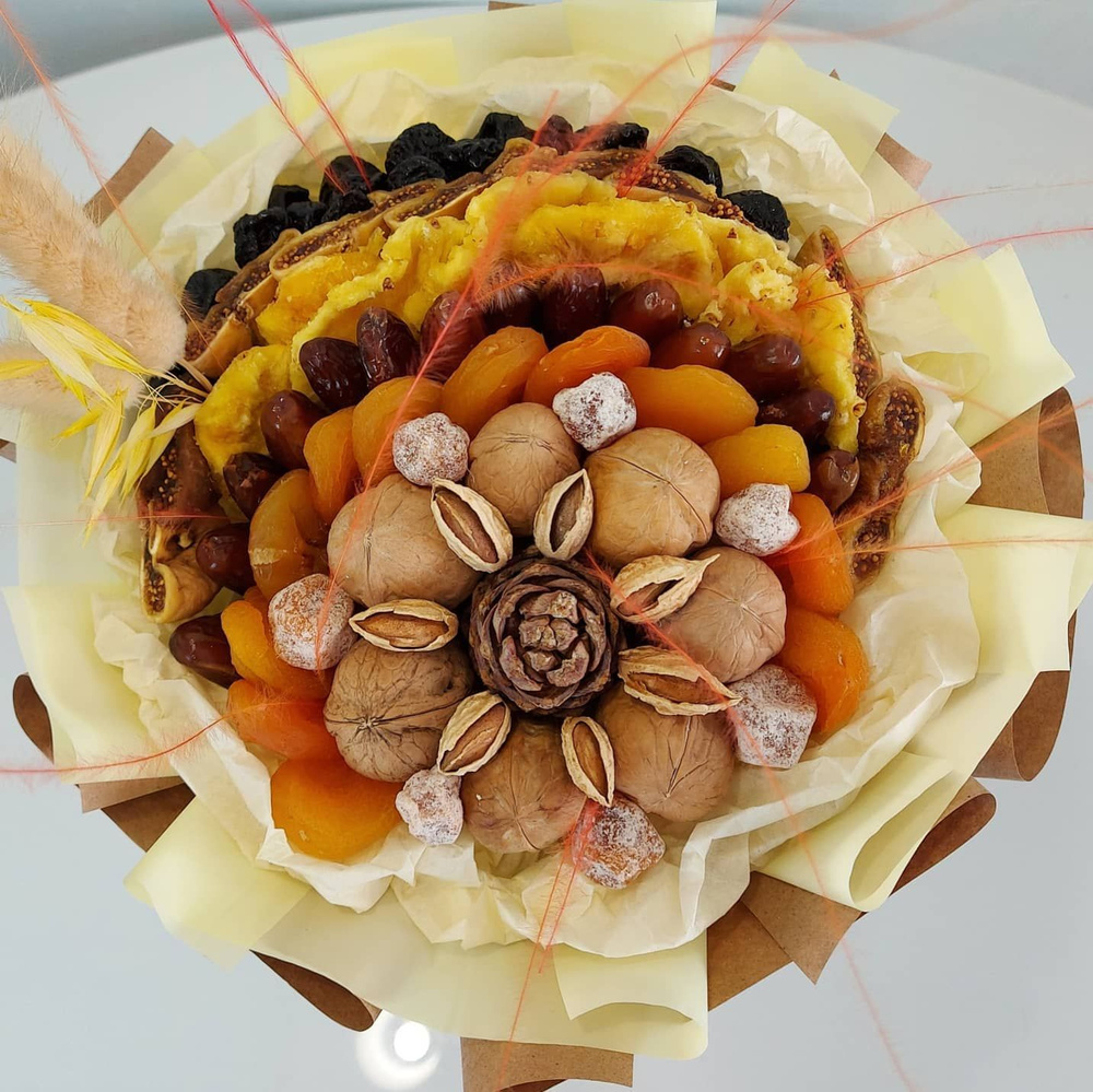 Букет из орехов и сухофруктов купить на OZON по низкой цене (1255022707)