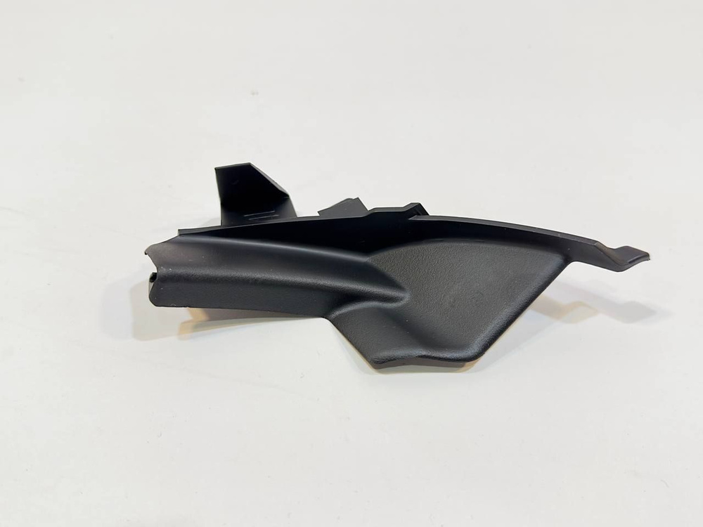 Уголок решетки жабо левый Toyota Land Cruiser Prado 120/Тойота Ленд ...