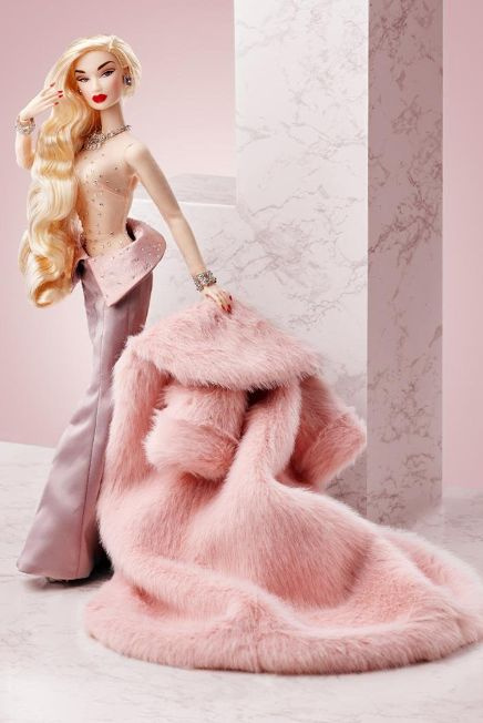 Кукла Barbie Fashion Royalty Arctic Moon Coralynn Cora Kwan Dressed ...