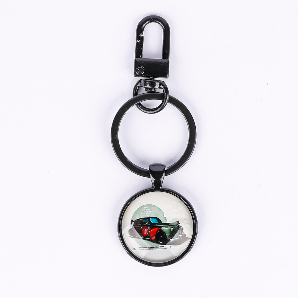 Брелок DARIFLY "Машина на белом фоне" черный с карабином, кольцом 3 см ...
