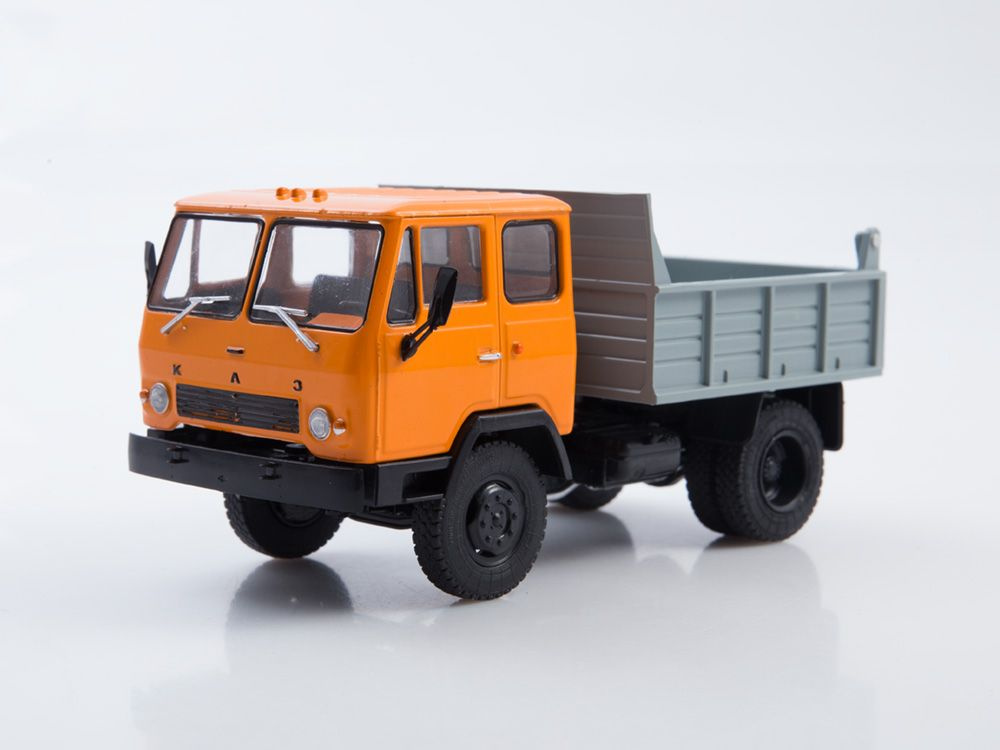 Масштабная модель 1/43 Легендарные грузовики СССР №70, КАЗ-608В ...