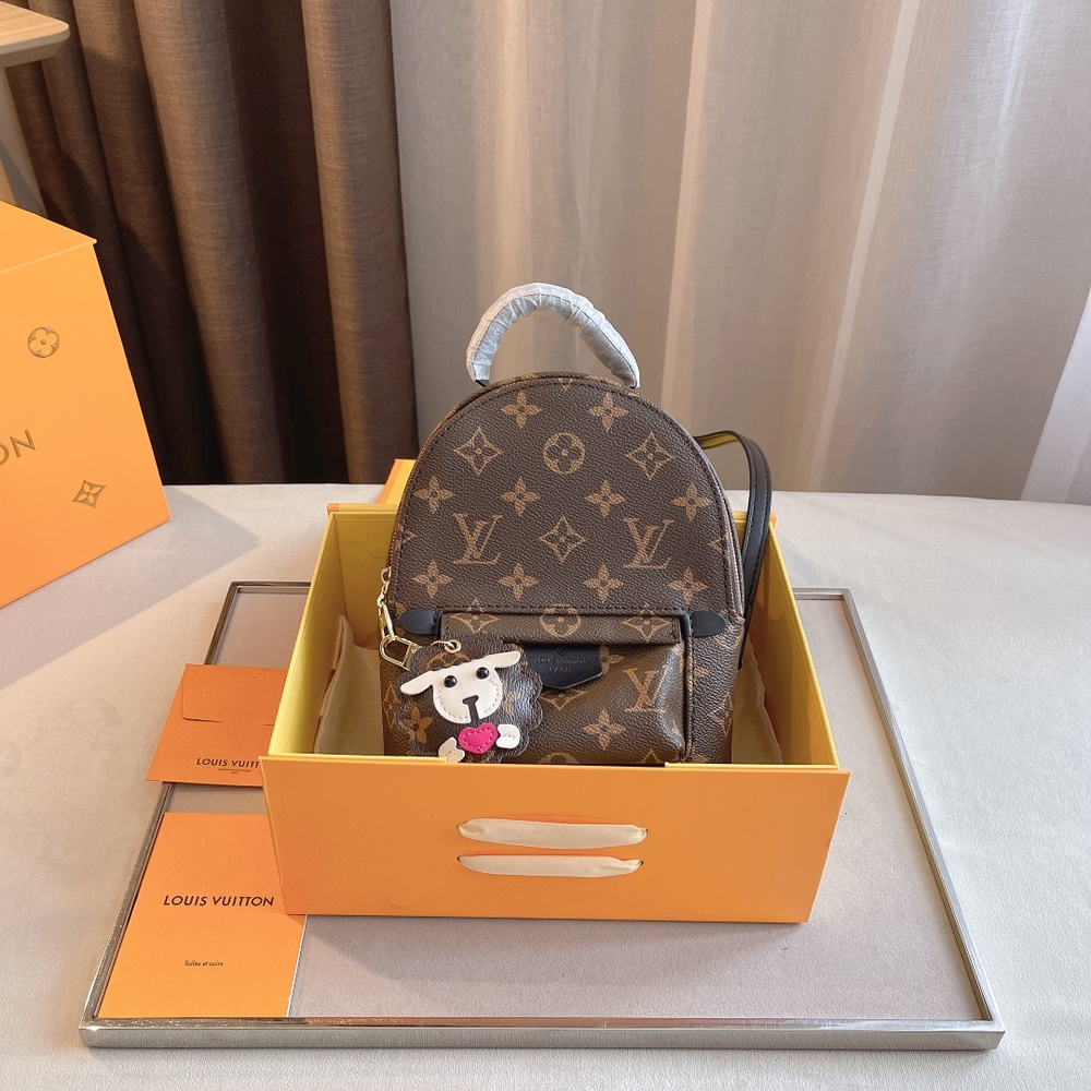 Рюкзак Louis Vuitton - купить с доставкой по выгодным ценам в интернет ...