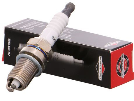 Свеча зажигания Briggs & Stratton 992304 - купить по выгодным ценам в ...