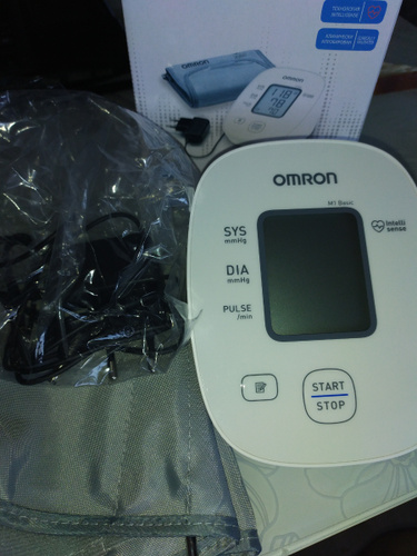 57 отзывов на Тонометр Omron M1 Basic, манжета 22-32см (HEM-7121J-ARU), адаптер, индикатор ...