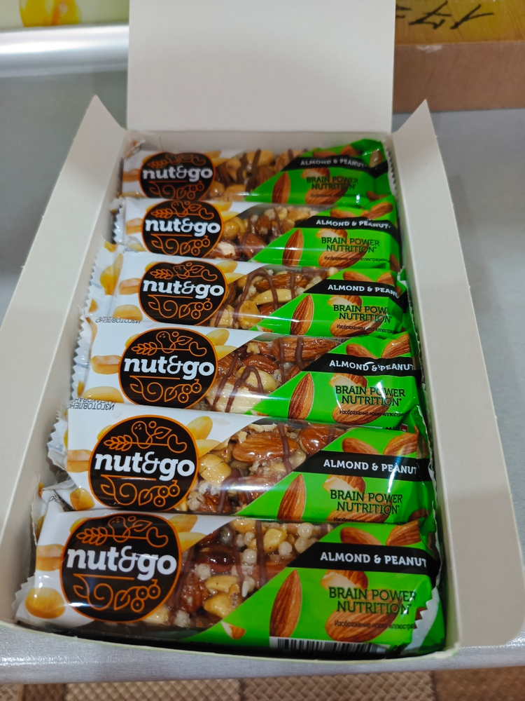 Батончики из жаренного миндаля с карамелью и нугой Nut and Go миндальный, 18 шт/34 г - купить с ...
