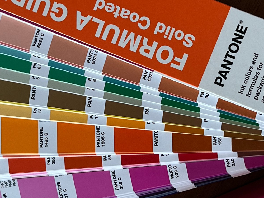 Купить Каталог цветов PANTONE FORMULA GUIDE COATED & UNCOATED ...